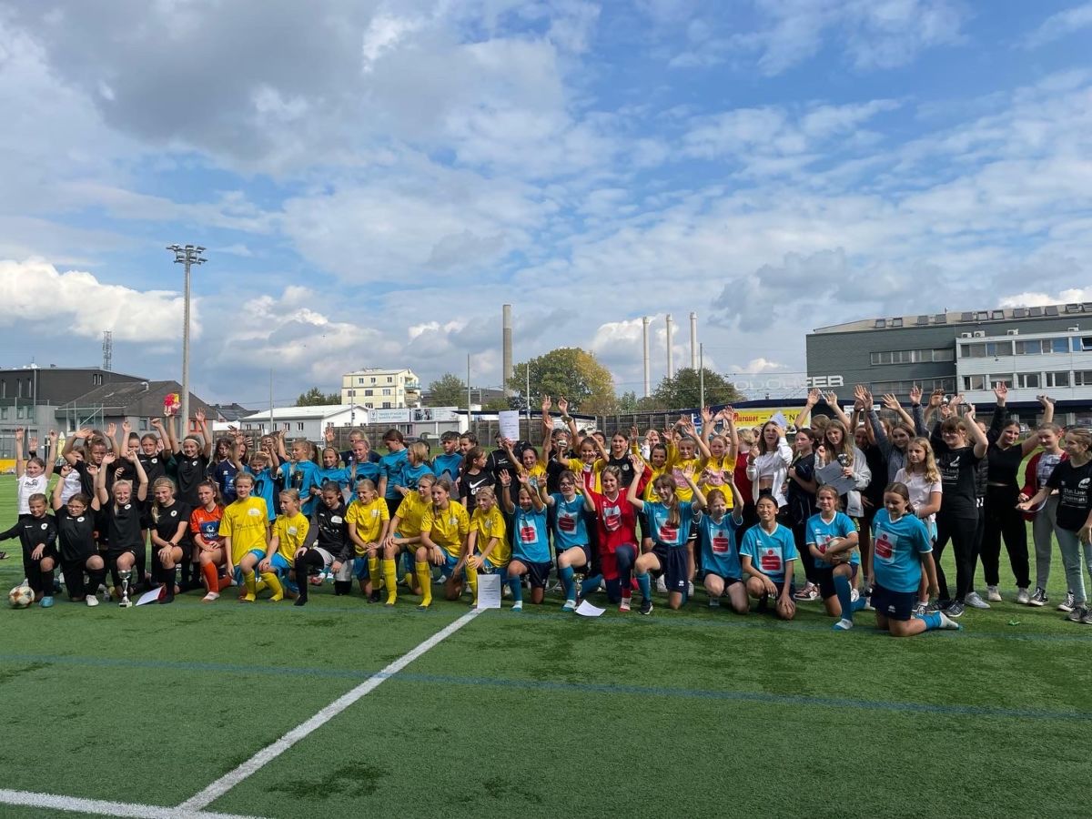 Stainz goes Mädchenfussball - MS Stainz